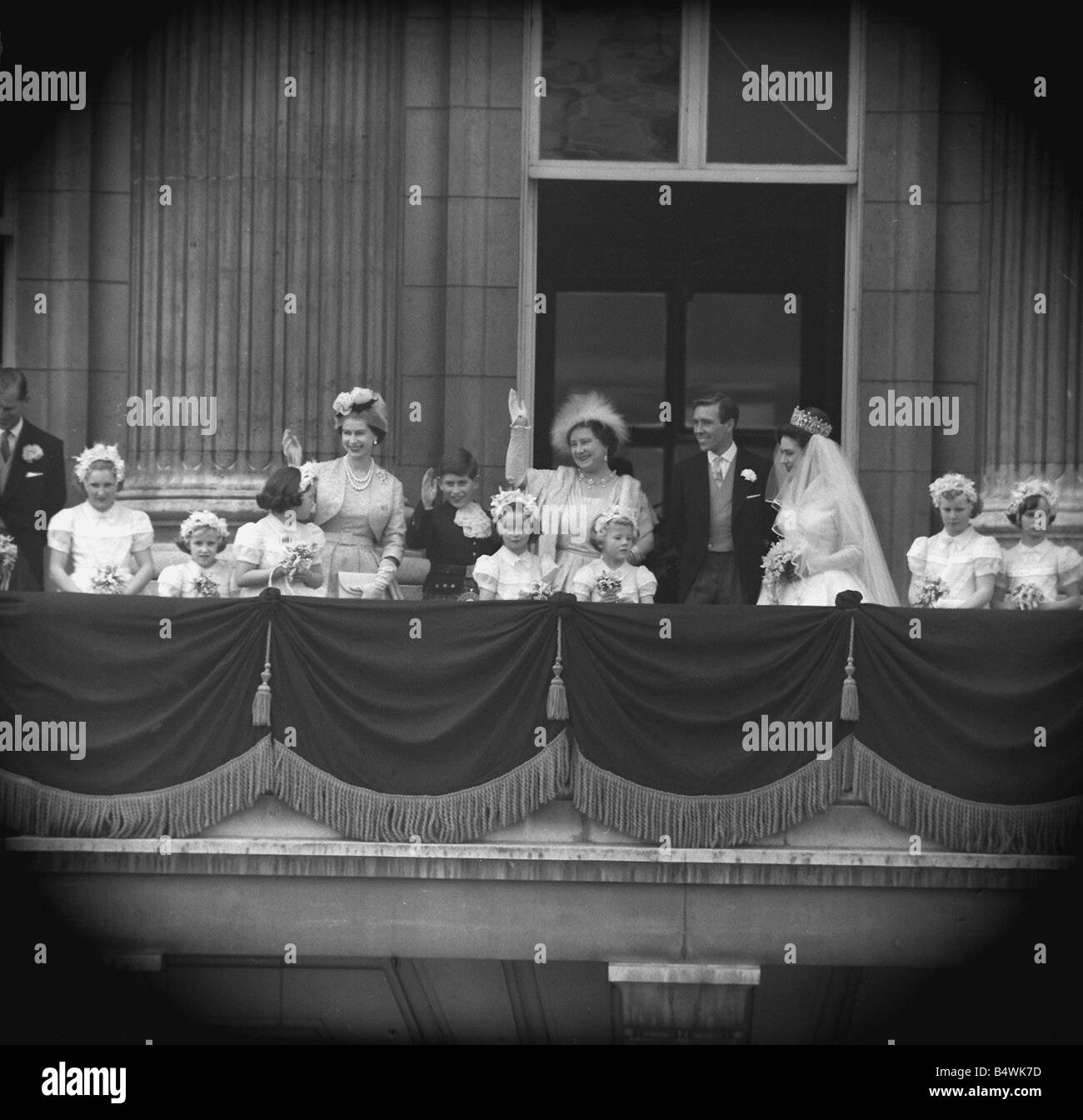 Princess Margaret and Lord Snowdon on Balcony May 1960 at Buckingham ...