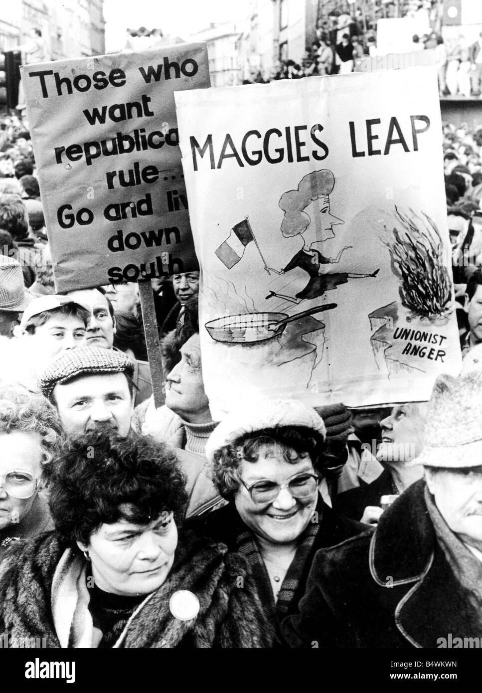 Ulster Protest Rally Against Anglo Irish Agreement November 1985 Stock ...