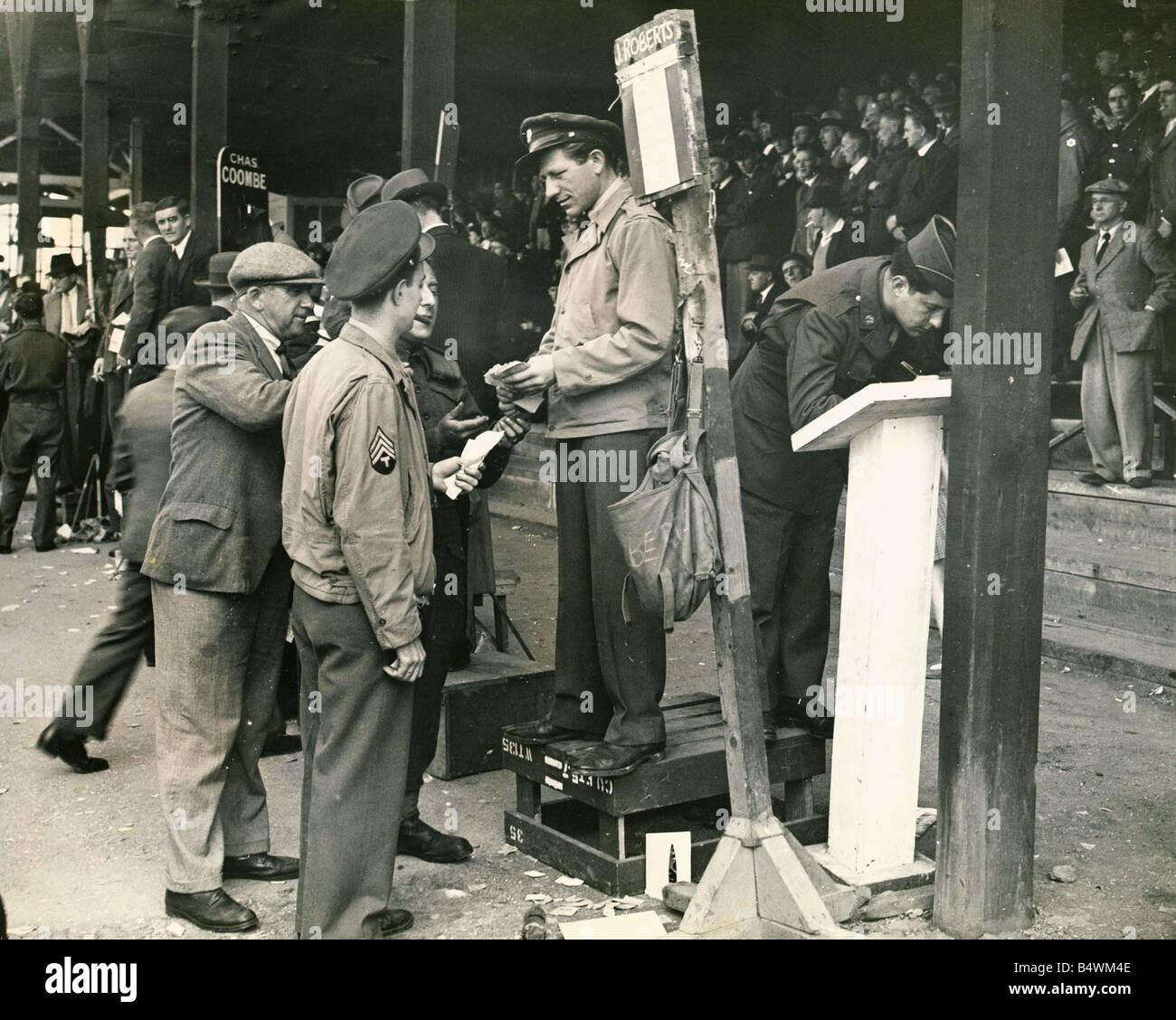 Jim roberts hi-res stock photography and images - Alamy