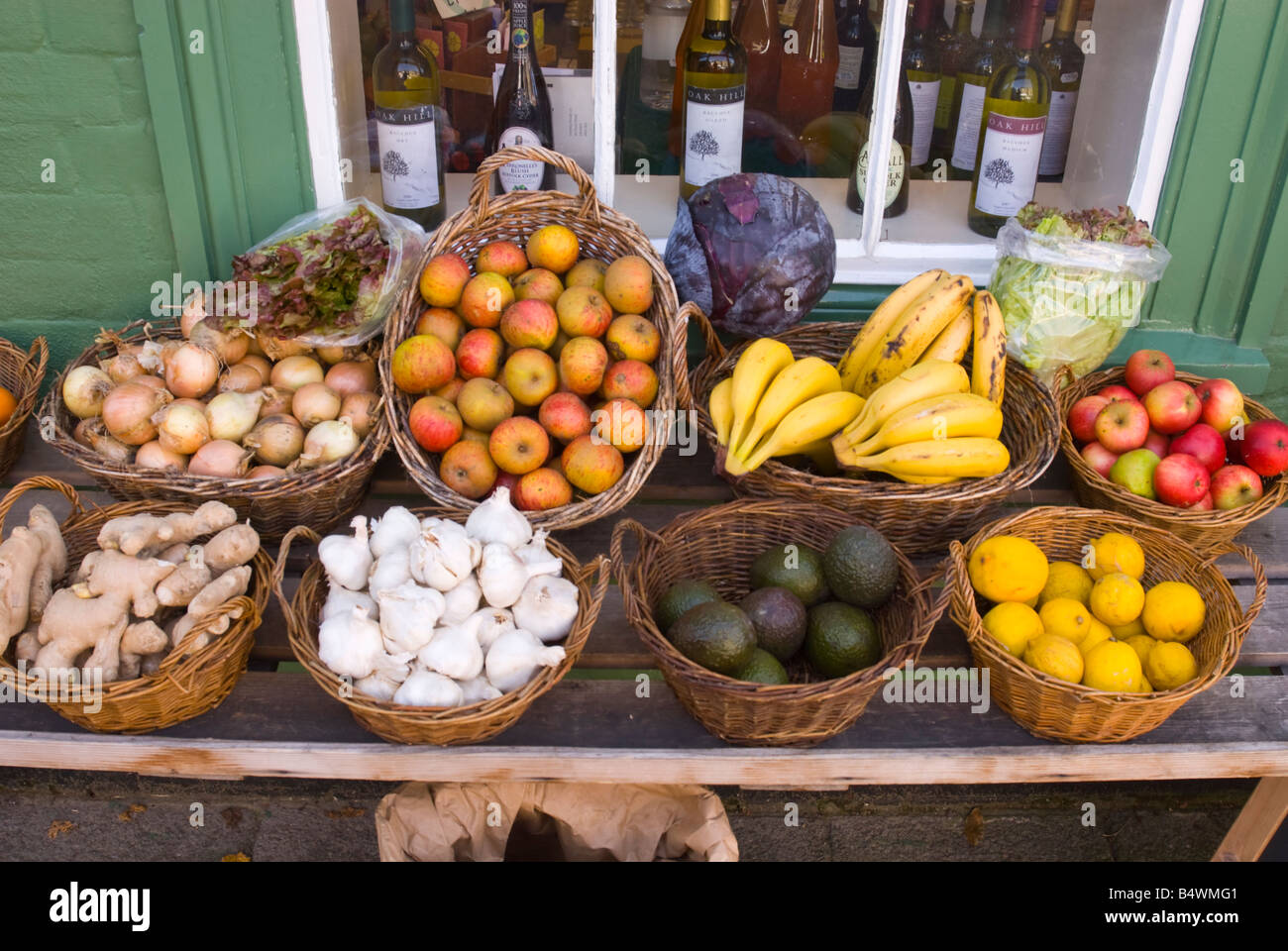 Selection of fresh fruit hi-res stock photography and images - Alamy