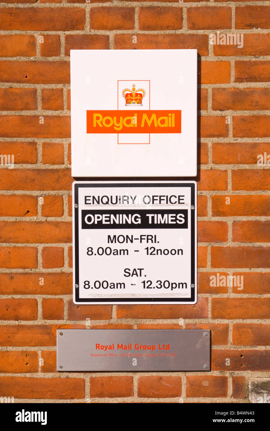 Royal mail enquiry office hi-res stock photography and images - Alamy