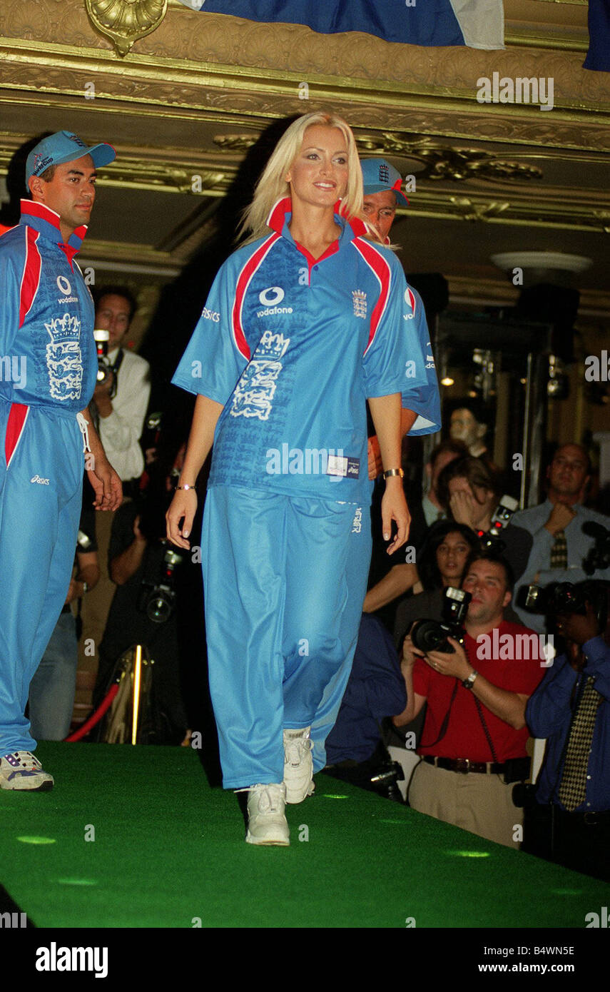 Caprice Model September 98 Modeling the new england cricket Stock Photo ...
