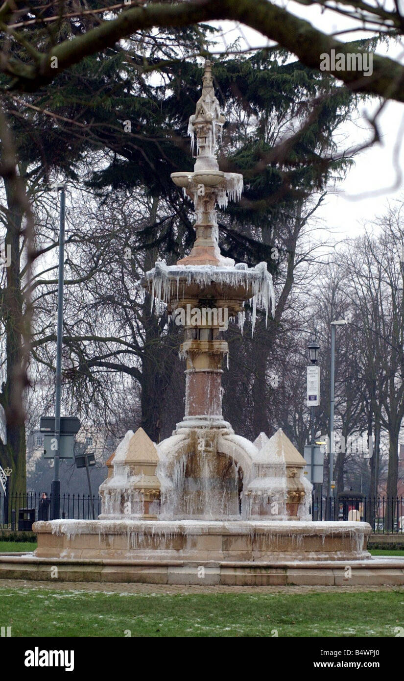 Leamington spa jephson gardens fountain hi-res stock photography and ...