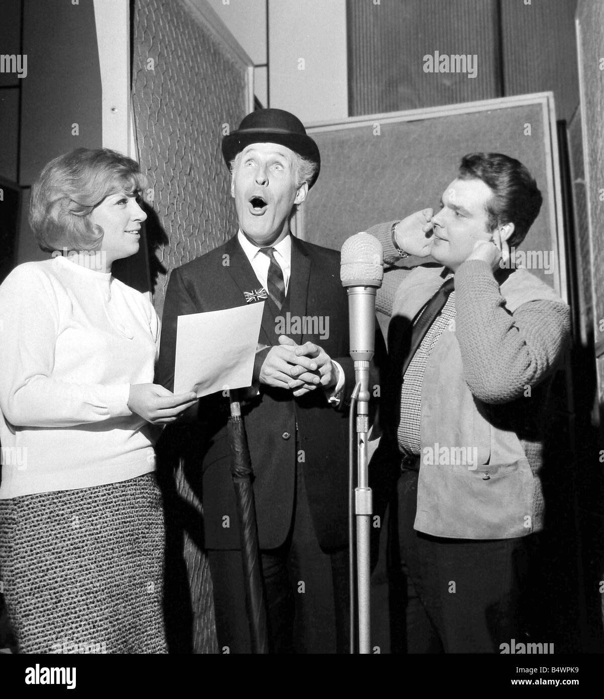 I'm Backing Britain Campaign';Comedian Bruce Forsyth cuts a single to ...