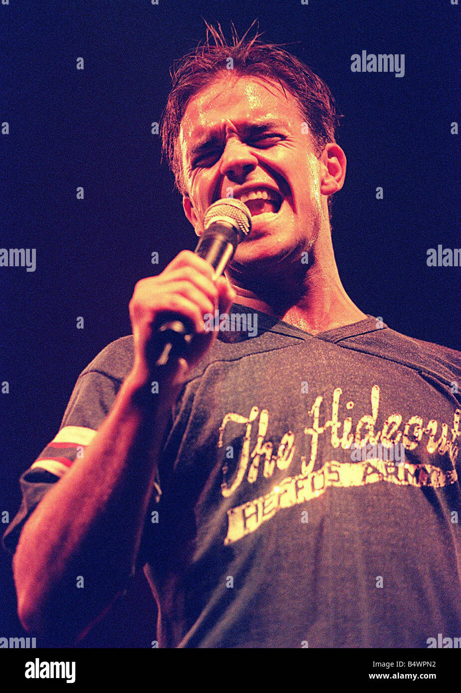 Robbie Williams on stage at the SECC in concert October 2000 Stock ...