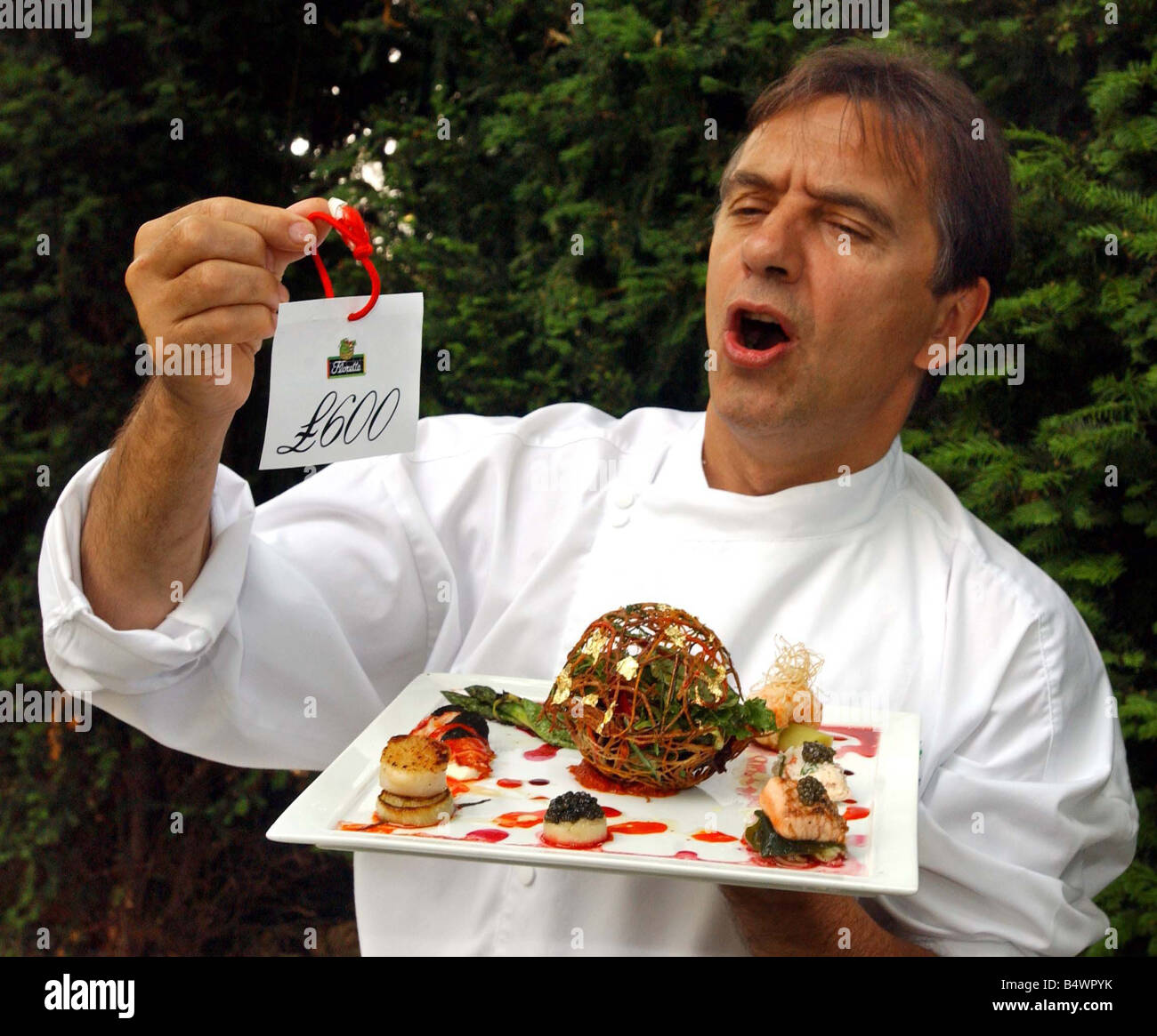Michelin starred chef raymond blanc hi-res stock photography and images ...
