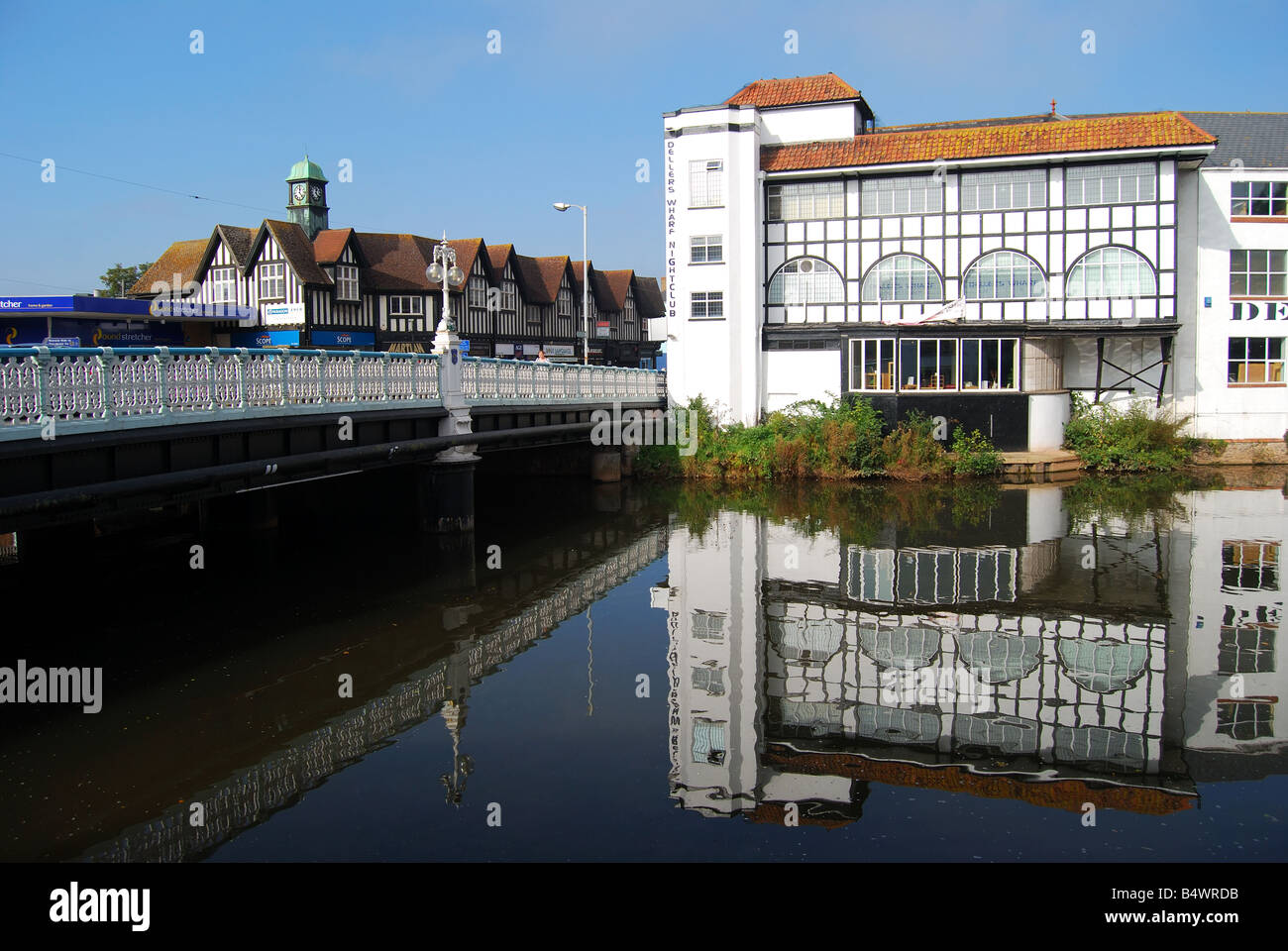 Taunton Town Bridge over River Tone, Bridge Street, Taunton, Somerset ...