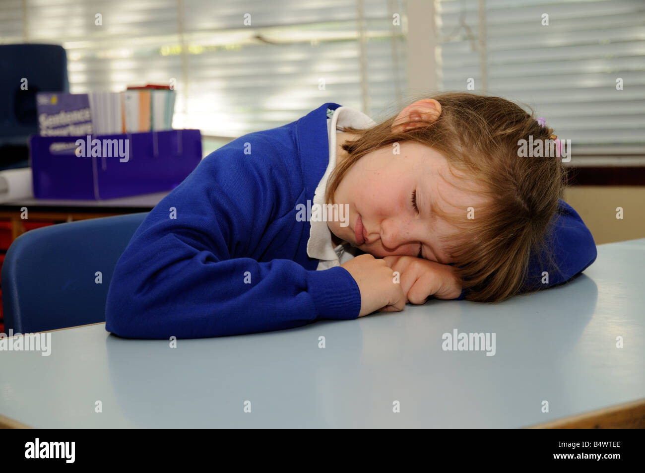 Children sleeping in classroom hi-res stock photography and images - Alamy