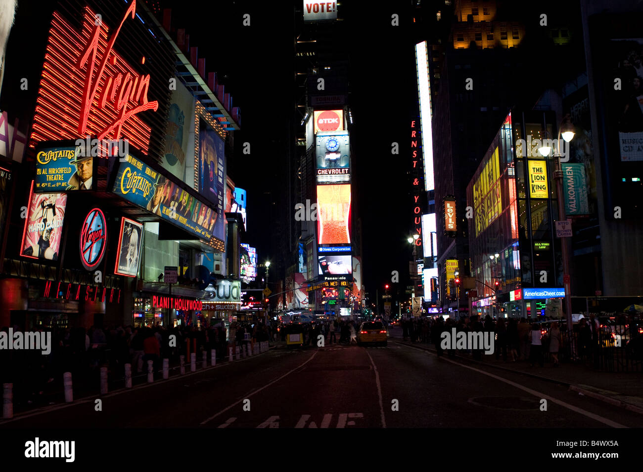 Times square lights hi-res stock photography and images - Alamy