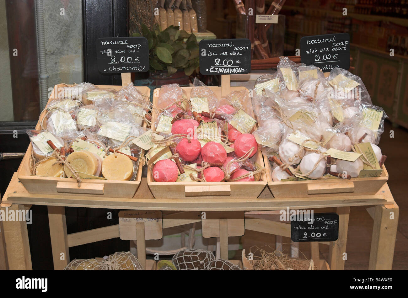 Traditional cretan retail store hi-res stock photography and images - Alamy