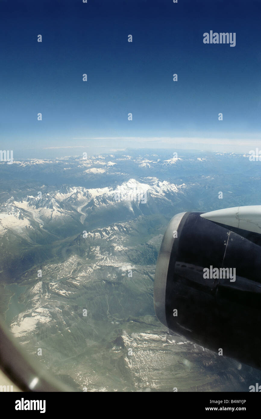 High altitude aircraft hi-res stock photography and images - Alamy