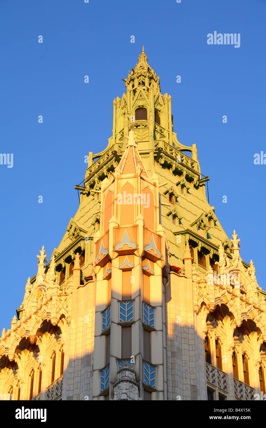 The woolworth building skyline hi-res stock photography and images - Alamy