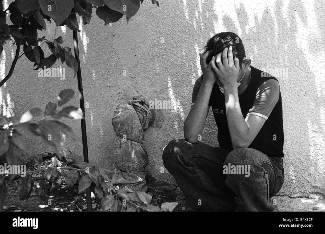 The israeli separation wall Black and White Stock Photos & Images - Alamy