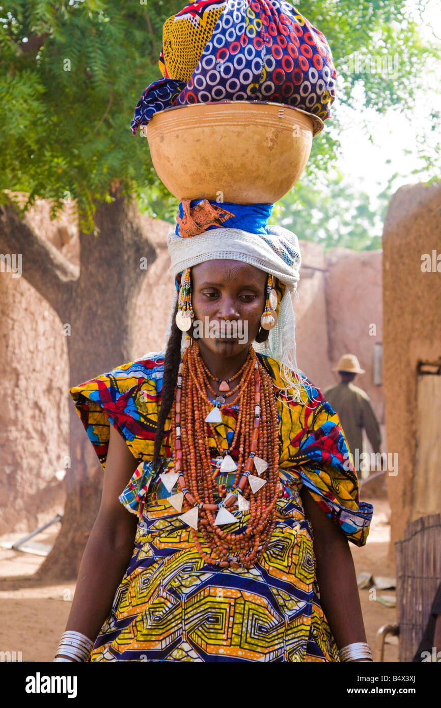 Fulani tribe woman tattoo hi-res stock photography and images - Alamy
