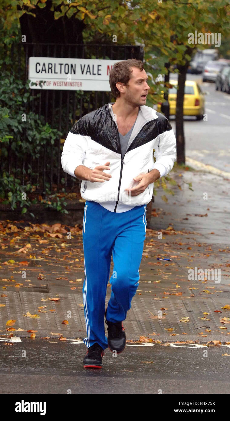 Jude Law jogging near his home in Maida Vale West London Stock Photo ...
