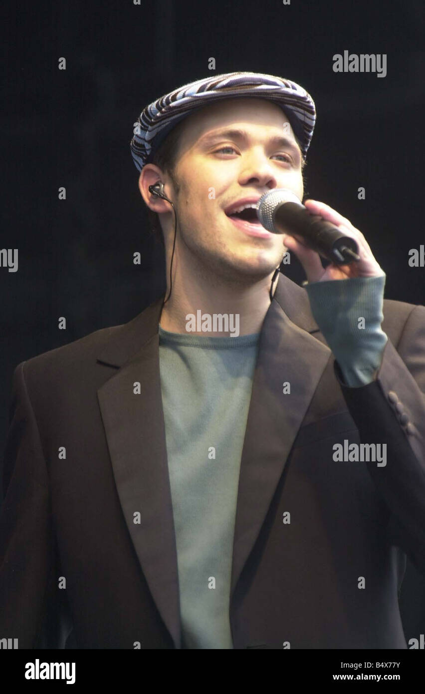 Pop idol will young hi-res stock photography and images - Alamy