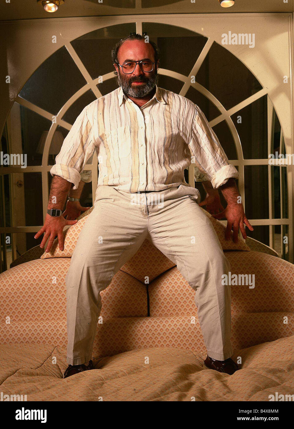 Actor standing hi-res stock photography and images - Alamy