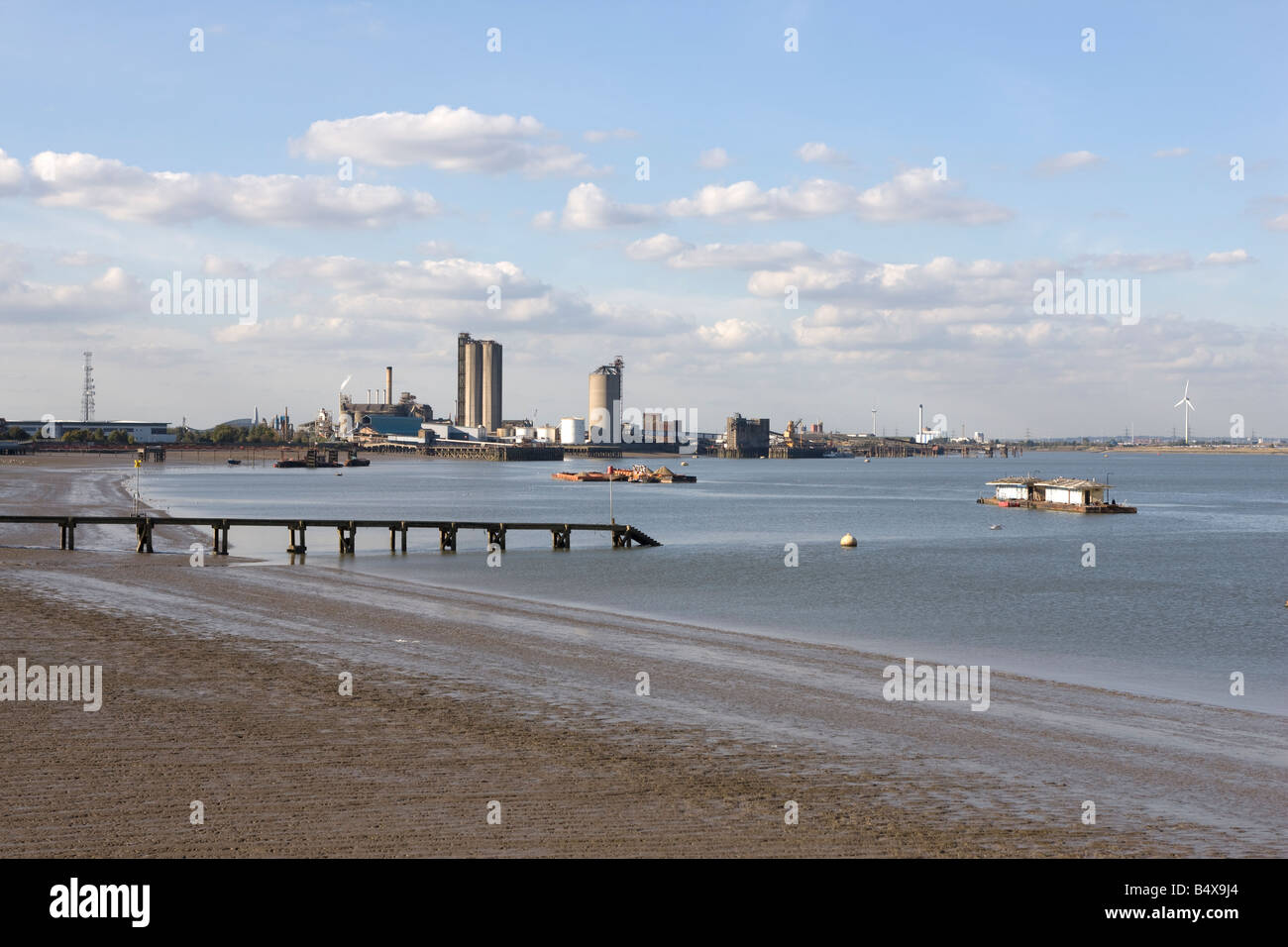 The River Thames at Erith looking towards Belvedere Stock Photo - Alamy