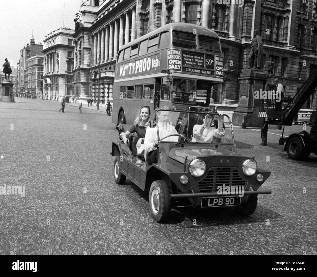 Cars Mini Moke Jeep Swinging Sixties Collection June 1966 Mini Moke ...
