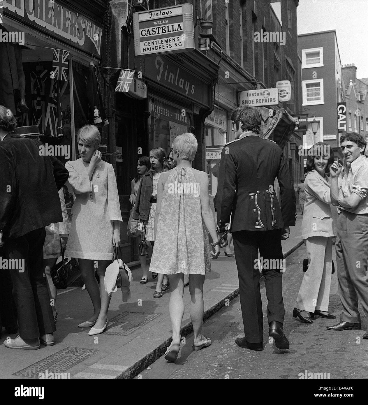 London 1967 hi-res stock photography and images - Alamy