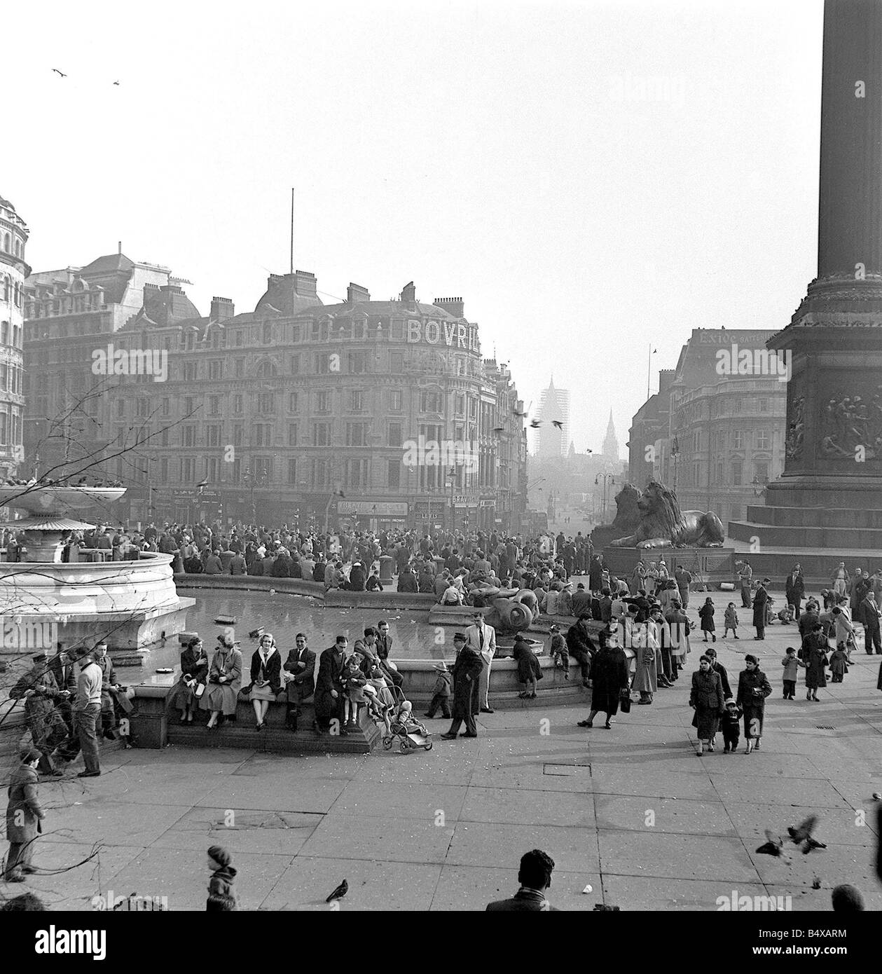 Trafalgar Square London Views March 1957 People enjoy the spring ...