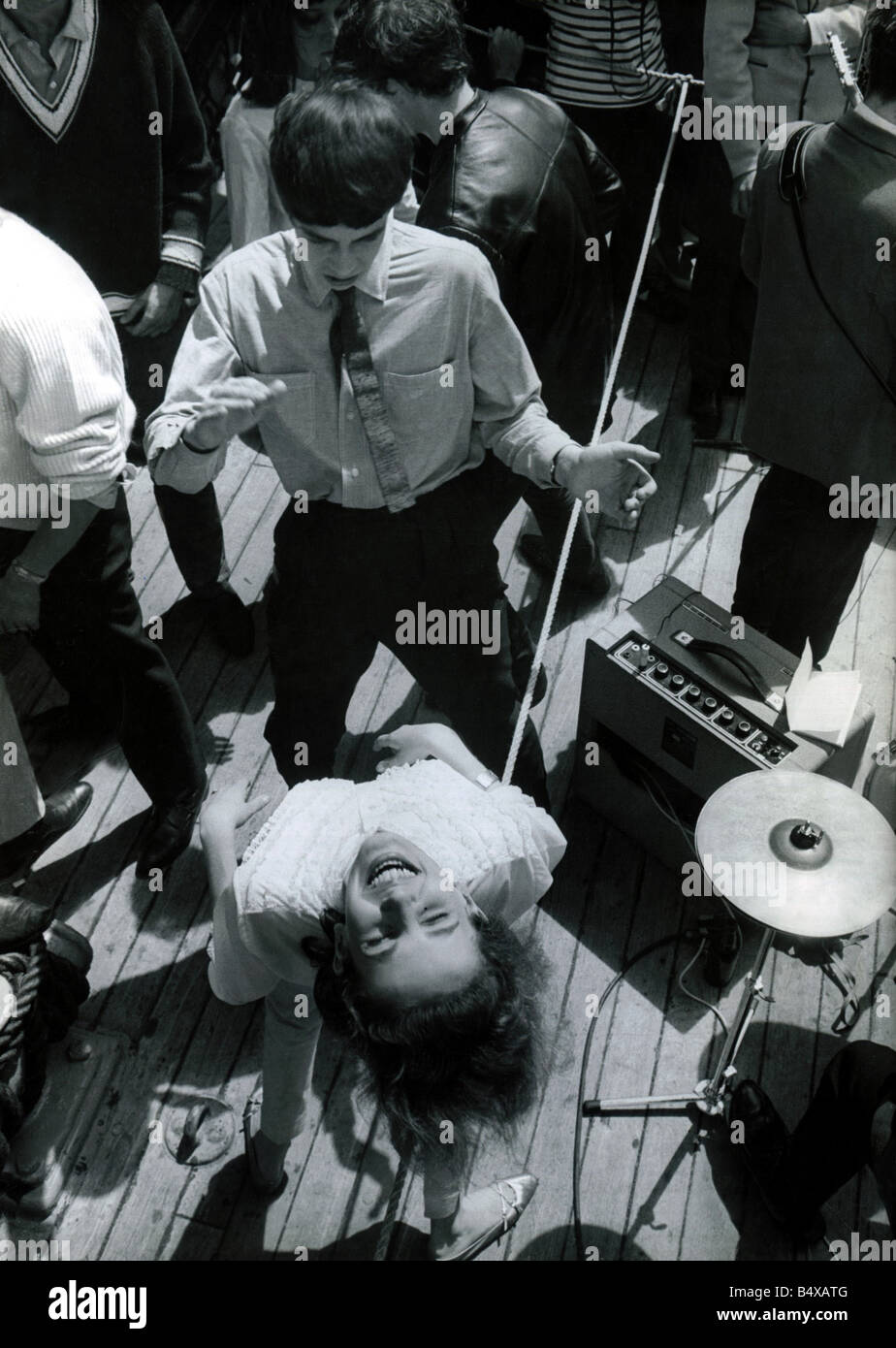 1960s sixties dancing hi-res stock photography and images - Alamy