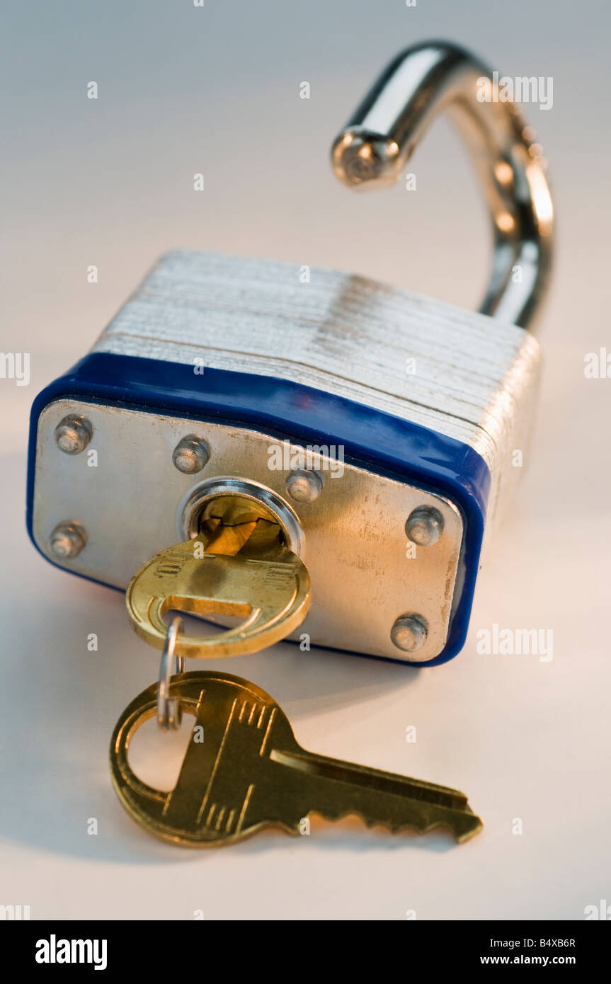 Jail keys hi-res stock photography and images - Alamy