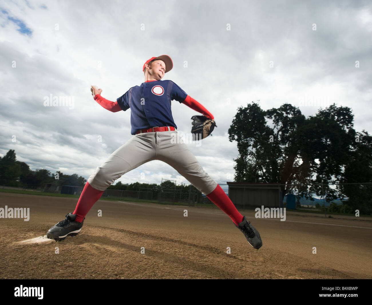 Throwing technique hi-res stock photography and images - Alamy