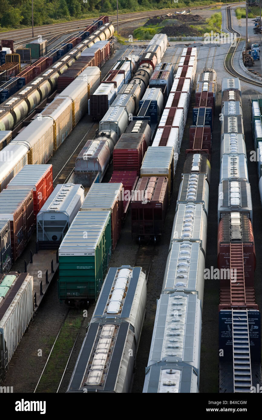 Rail yard hi-res stock photography and images - Alamy