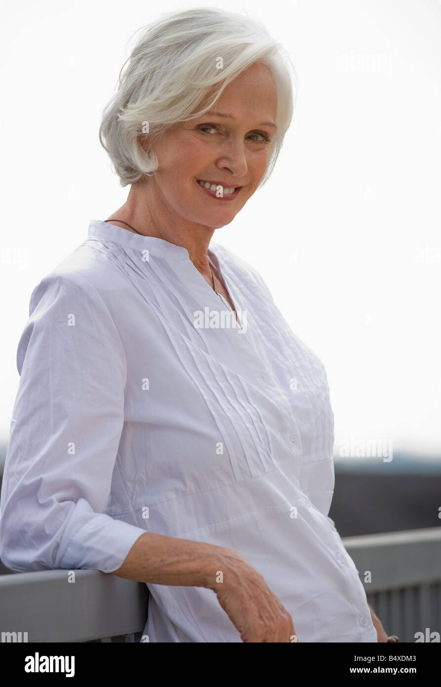 Vertical railing hi-res stock photography and images - Alamy