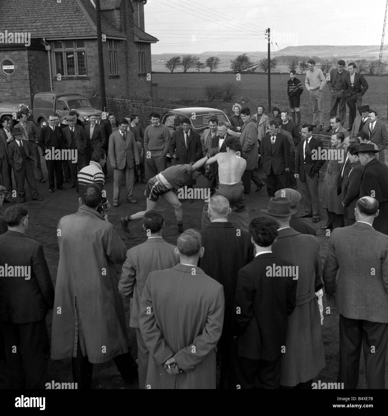 Prize fights with a stake of a ú100 stage outside a lonely West ...