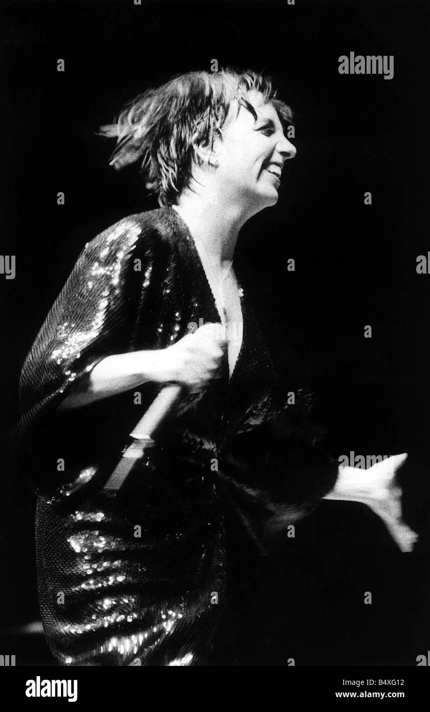 Liza Minnelli Daughter of Judy Garland at London Palladium Theatre ...