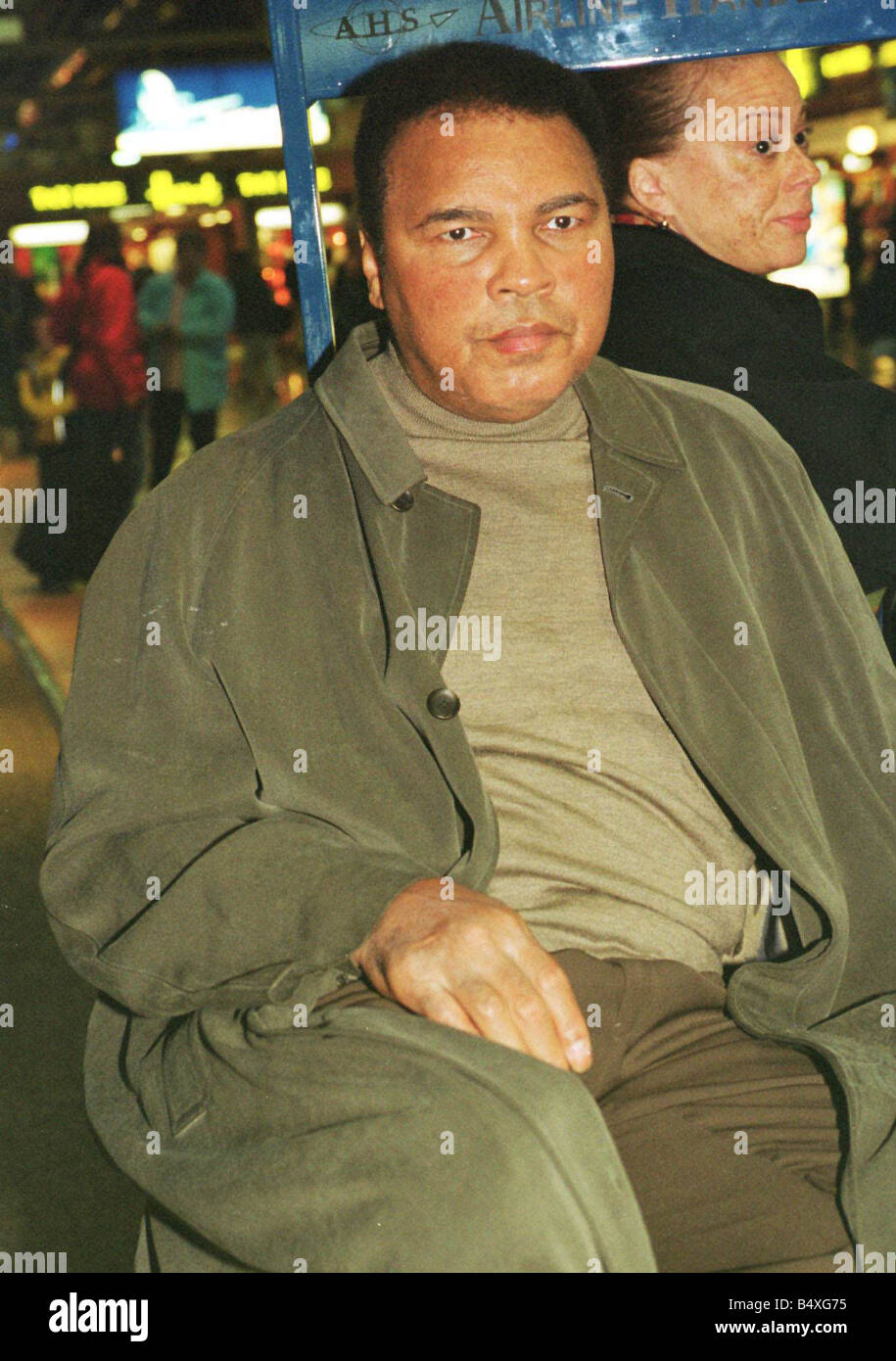 Muhammad Ali boxing legend December 1999 leaves Heathrow Airport for ...