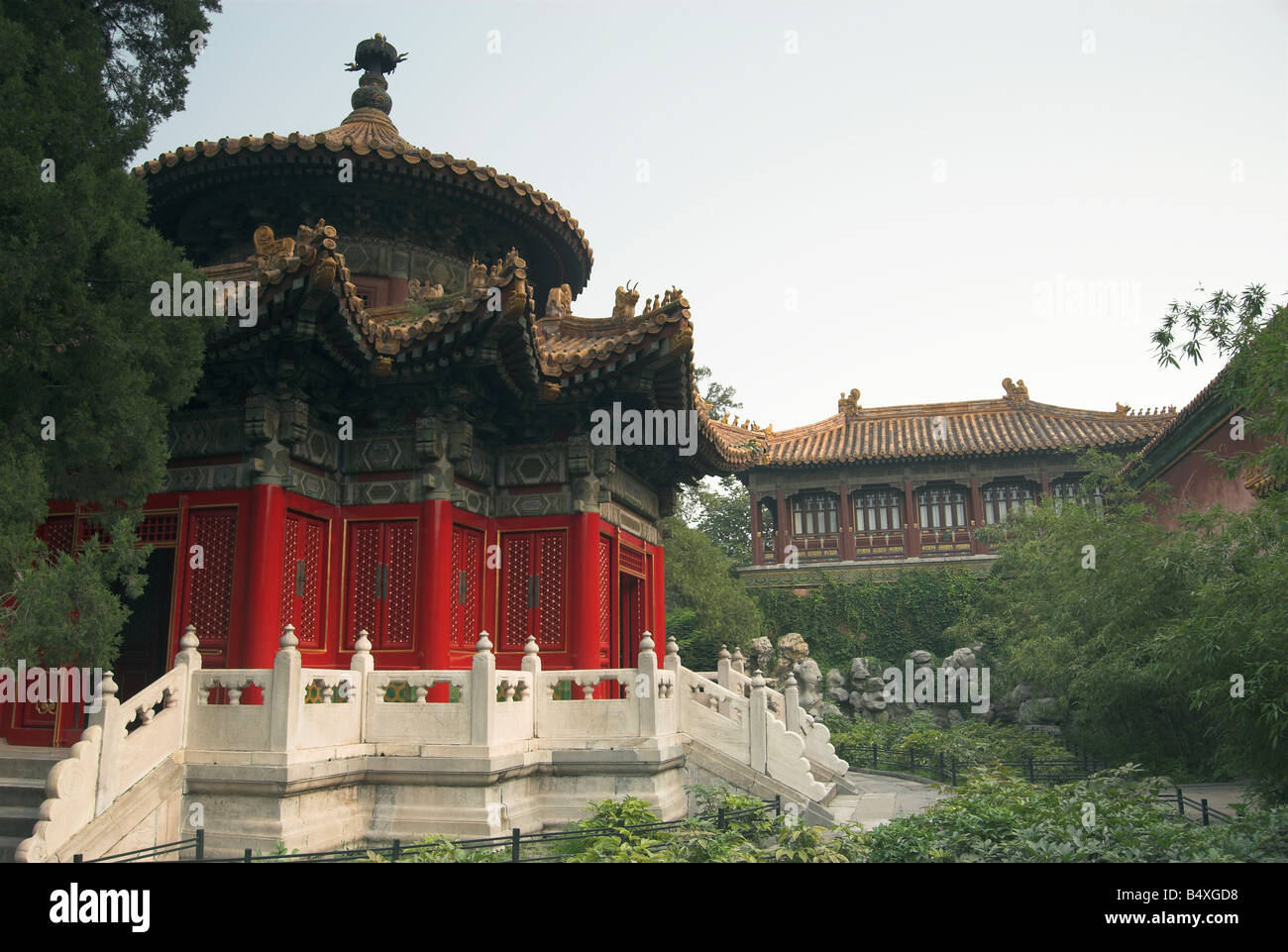 Forbidden City garden Stock Photo - Alamy