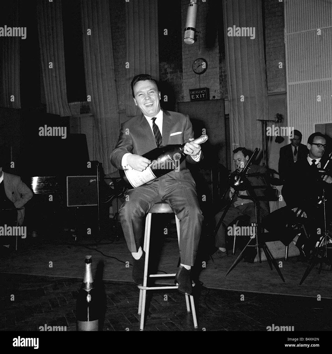 Fifties era Black and White Stock Photos & Images - Alamy