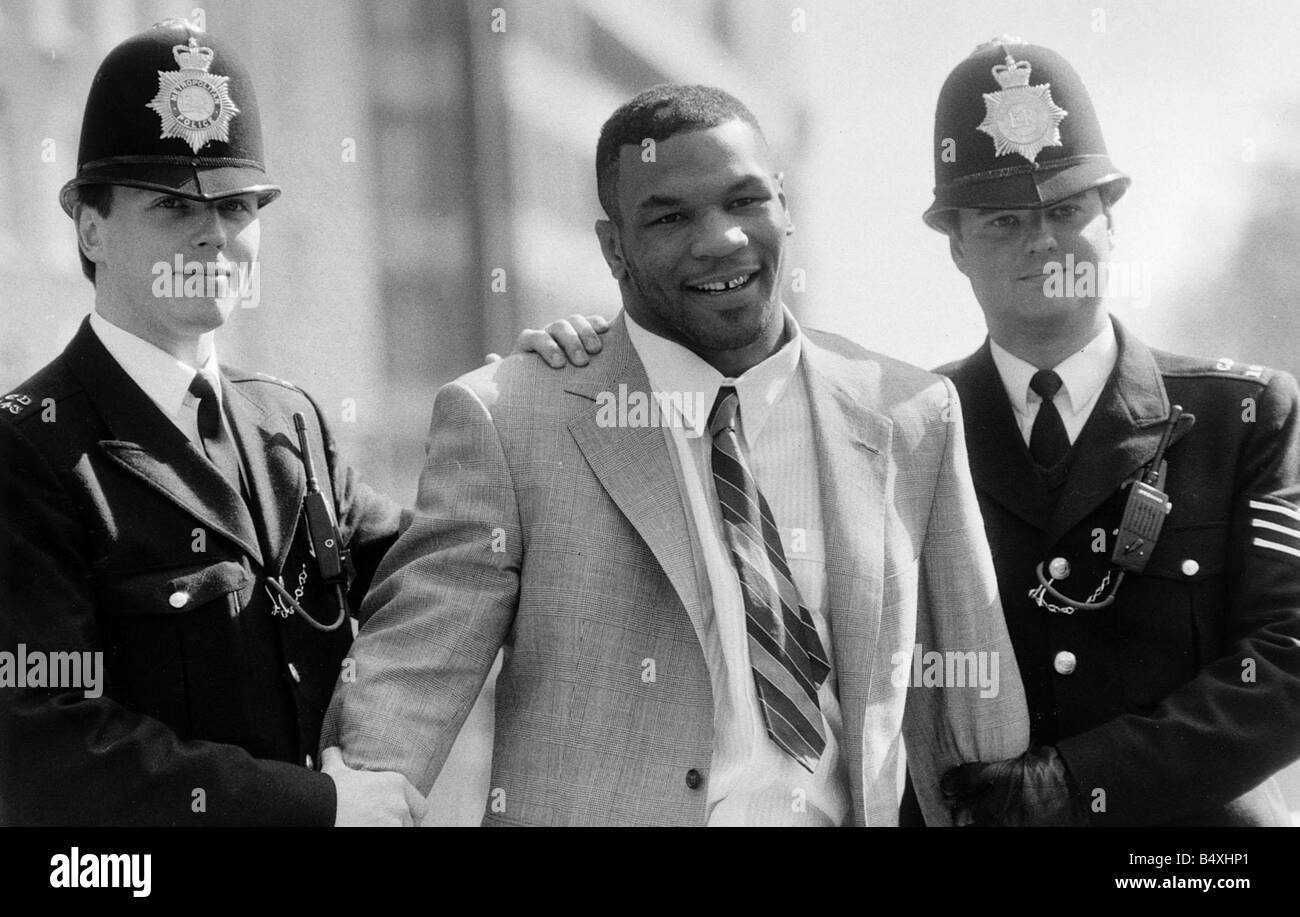 Mike tyson hi-res stock photography and images - Alamy