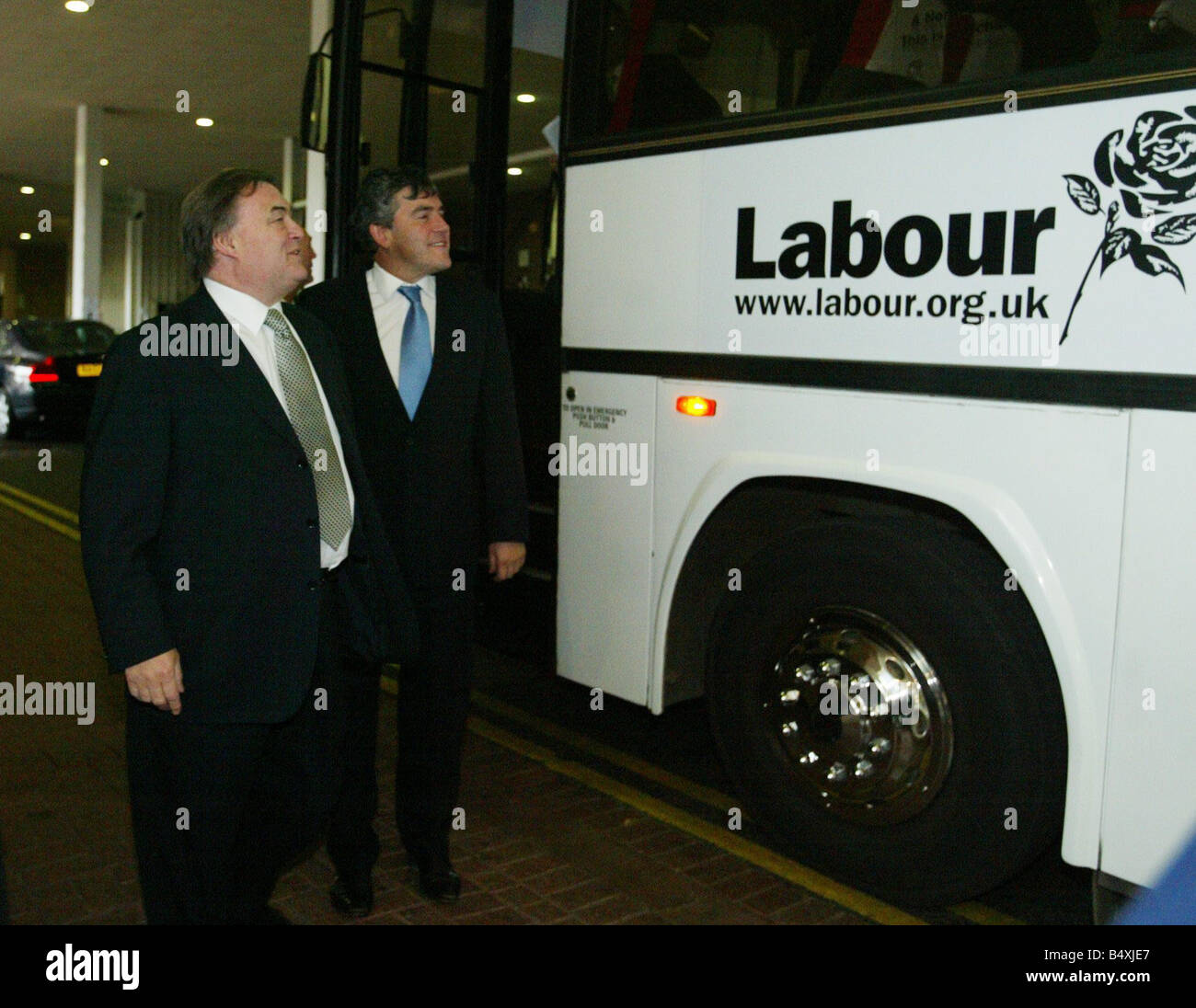 2000s bus hi-res stock photography and images - Alamy