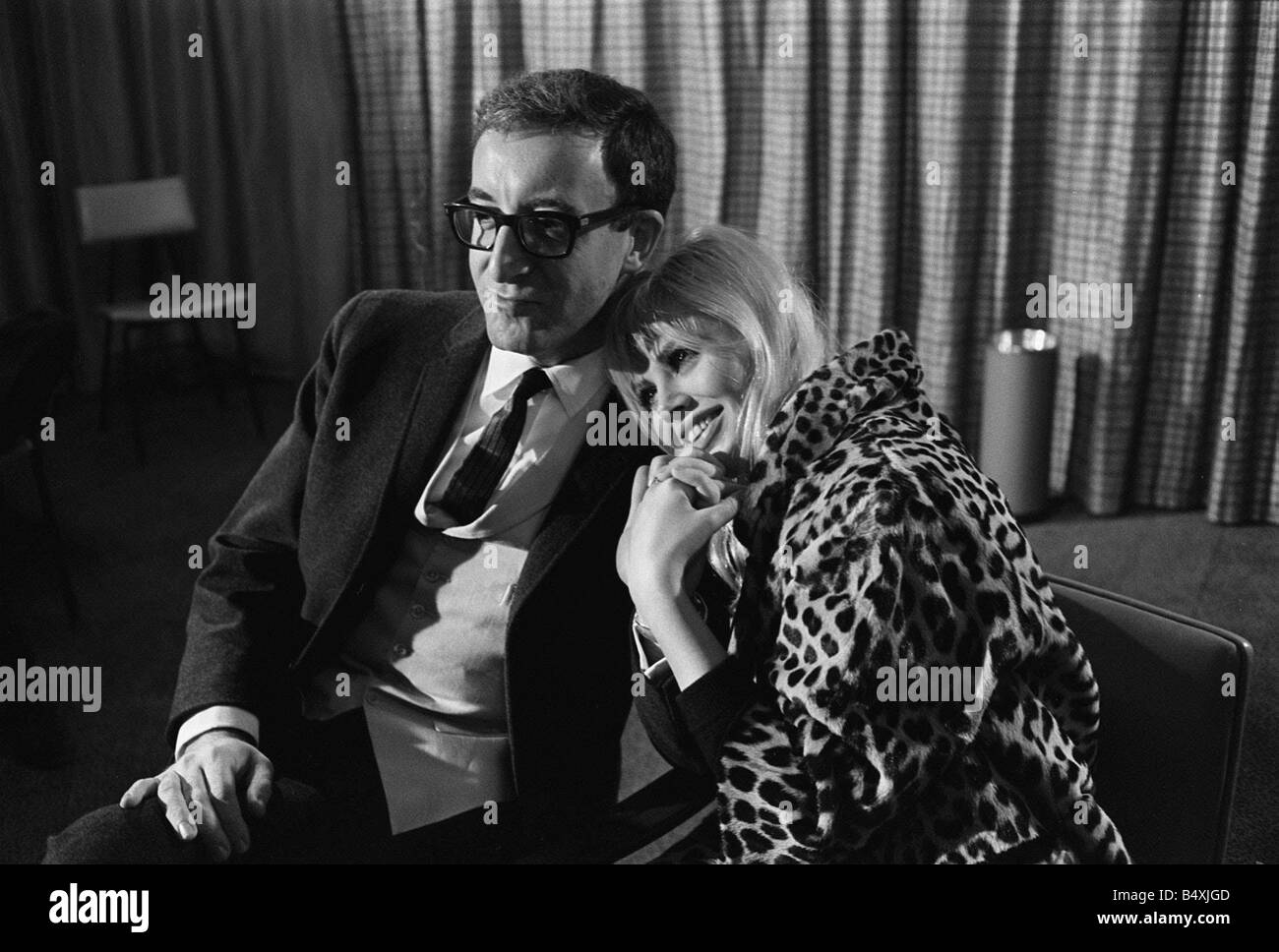 Comedian Peter Sellers with his wife Britt Ekland Stock Photo - Alamy