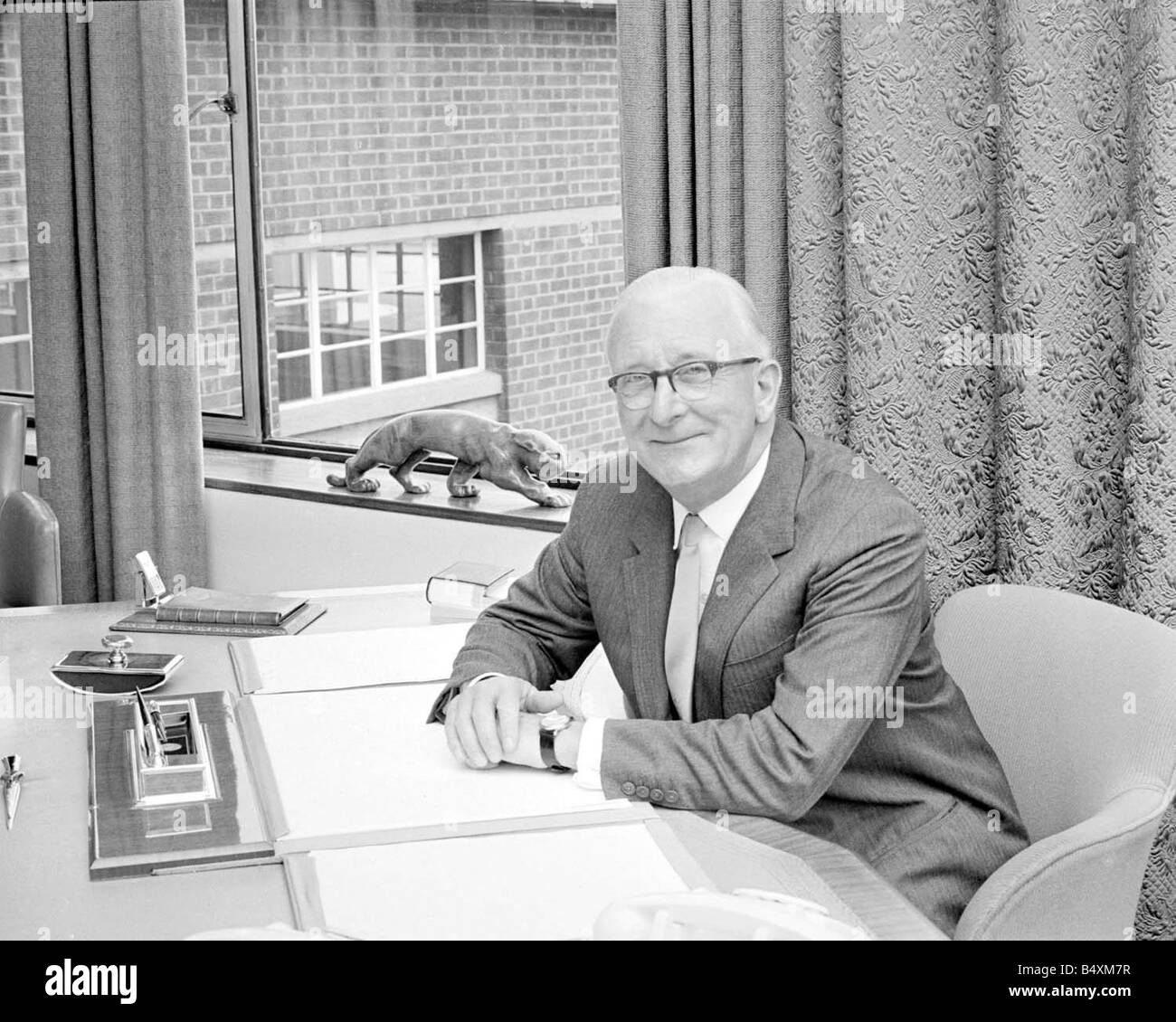 Sir william lyons jaguar Black and White Stock Photos & Images - Alamy