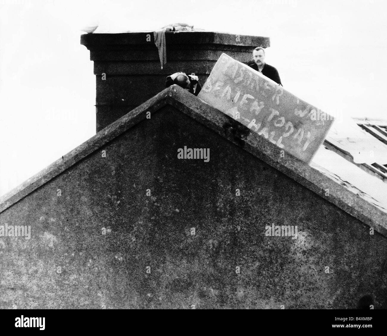 Peterhead Prison riots October 1988 prisoners on the roof after prison ...