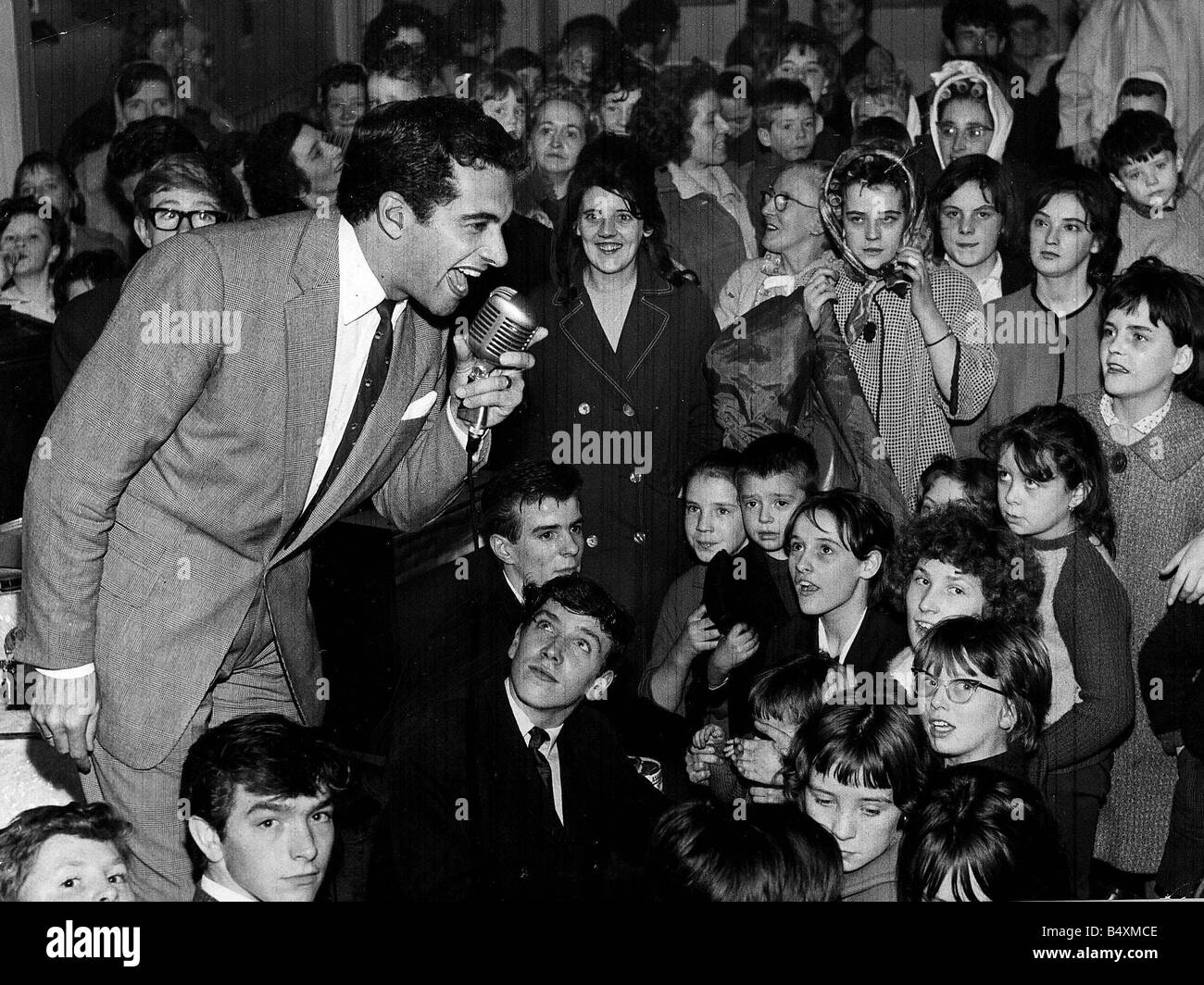 Gorbals glasgow boys hi-res stock photography and images - Alamy