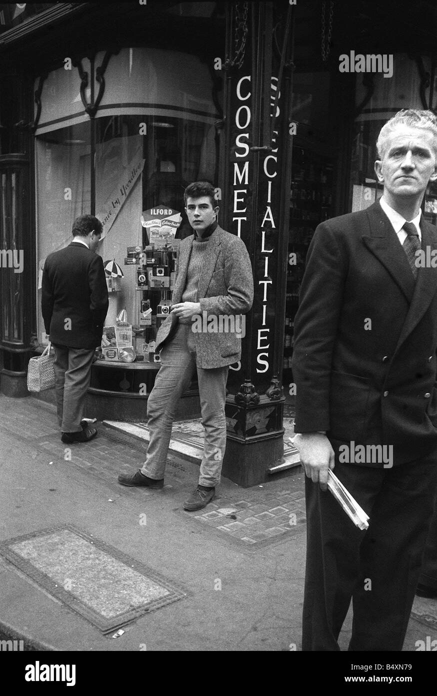 Teddy boys in london hi-res stock photography and images - Alamy