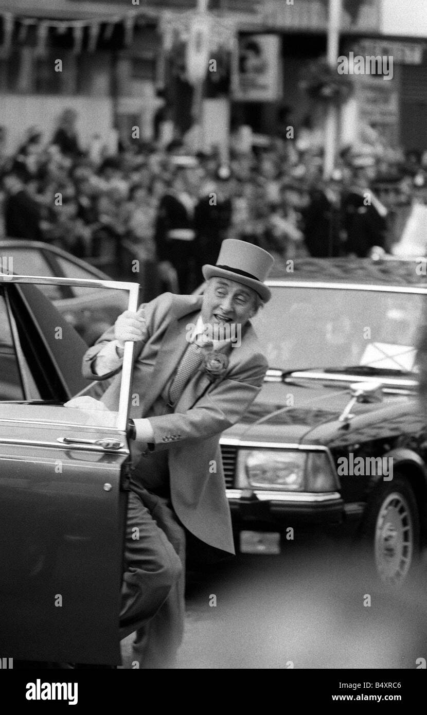 Goon show hi-res stock photography and images - Alamy