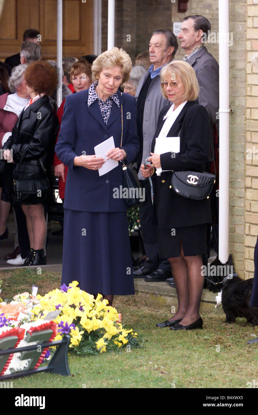 Funeral of comedian Ernie Wise Slough March 1999 amongst mourners were ...