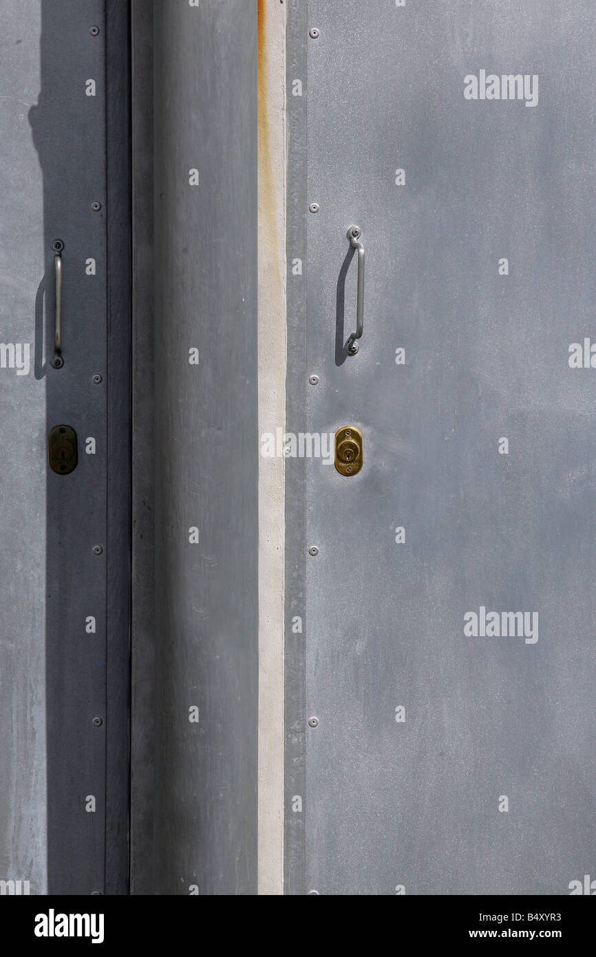Door, full frame Stock Photo - Alamy