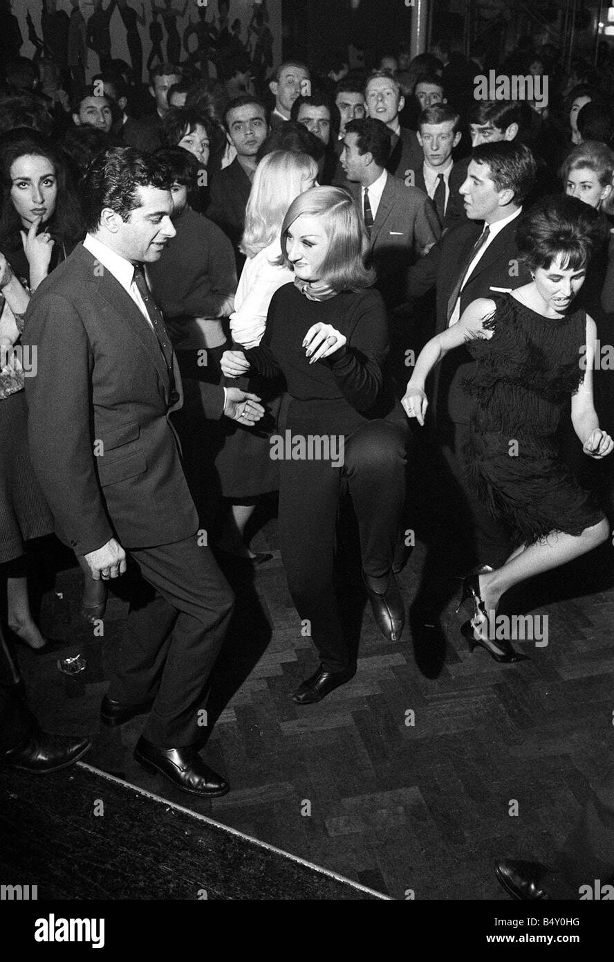 Frankie Vaughan singer Entertainer dancing The Twist Jan 1962 Frankie ...