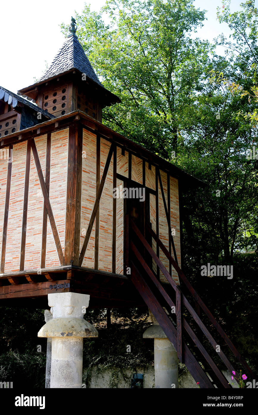 House on pillars with ladder Stock Photo - Alamy