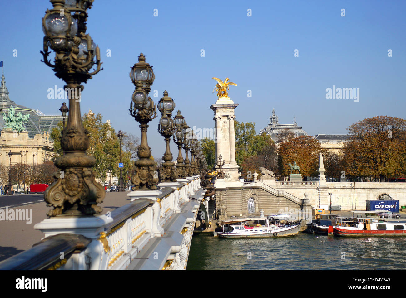 Bridge Alexander III Stock Photo - Alamy
