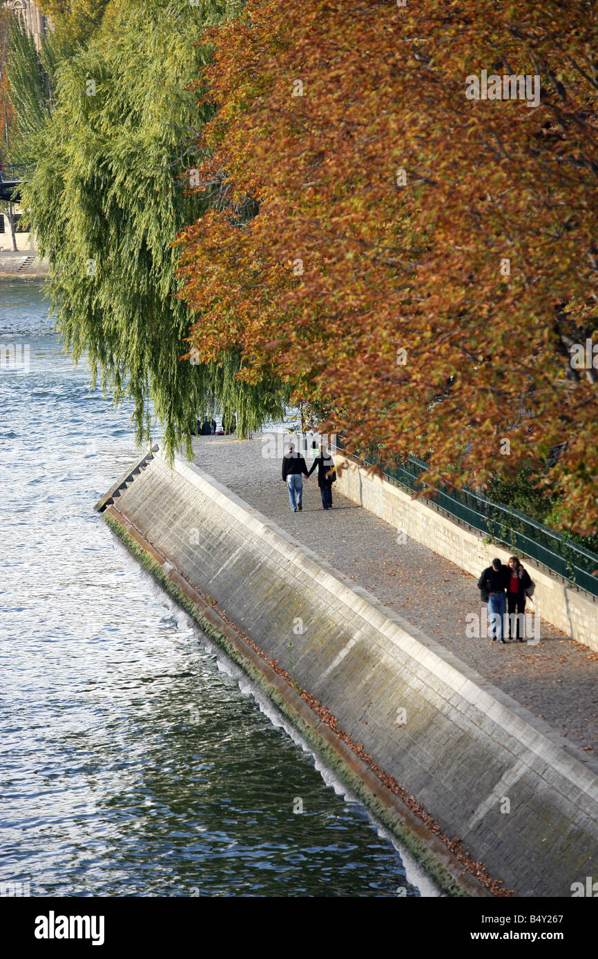 Seine river riverbanks Stock Photo - Alamy
