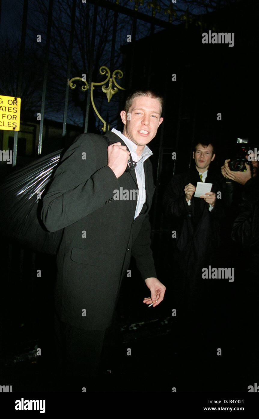 Pierce brosnan actor december 1997 hi-res stock photography and images ...